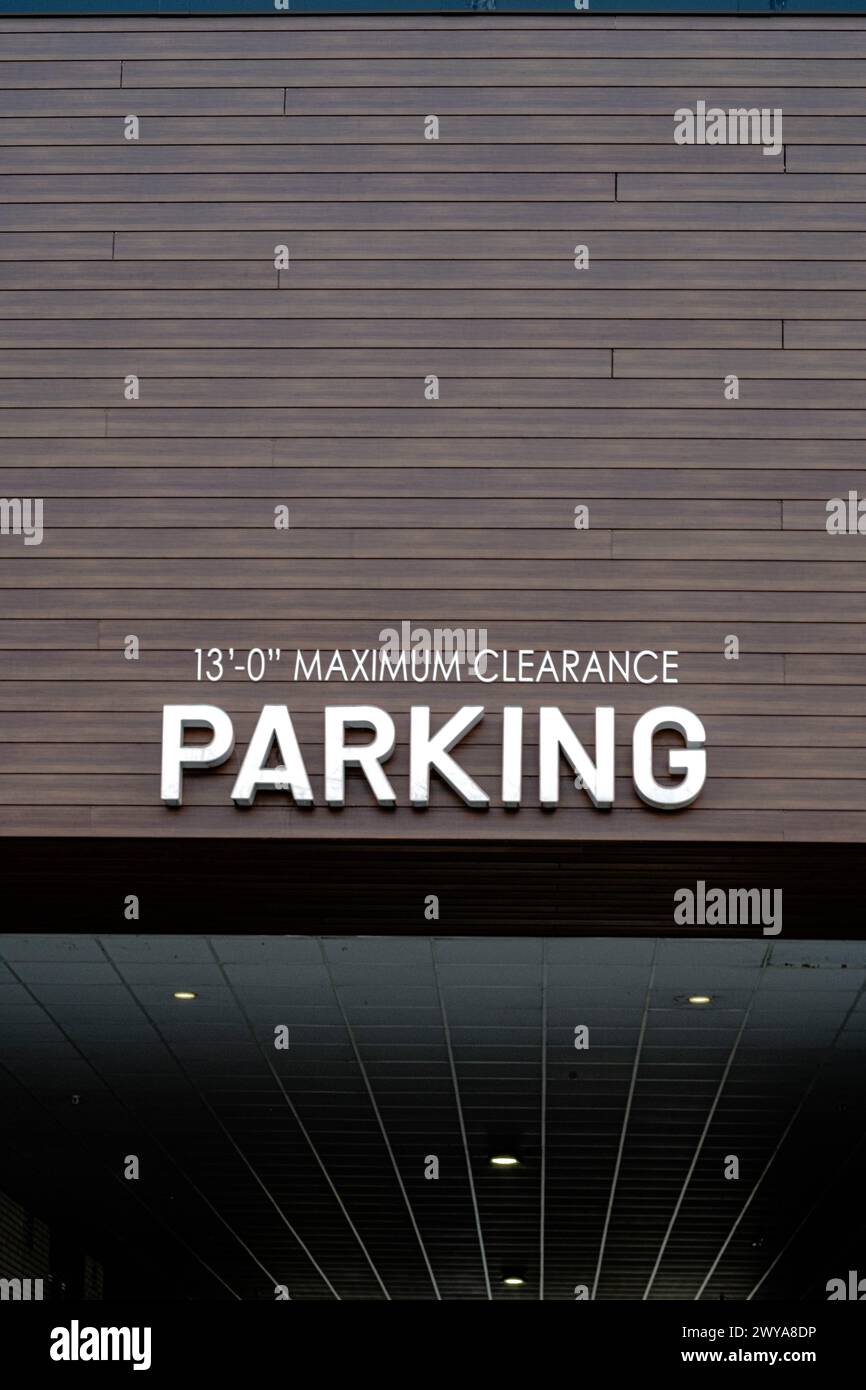 Parking sign with thirteen (13) foot maximum clearance notice Stock ...
