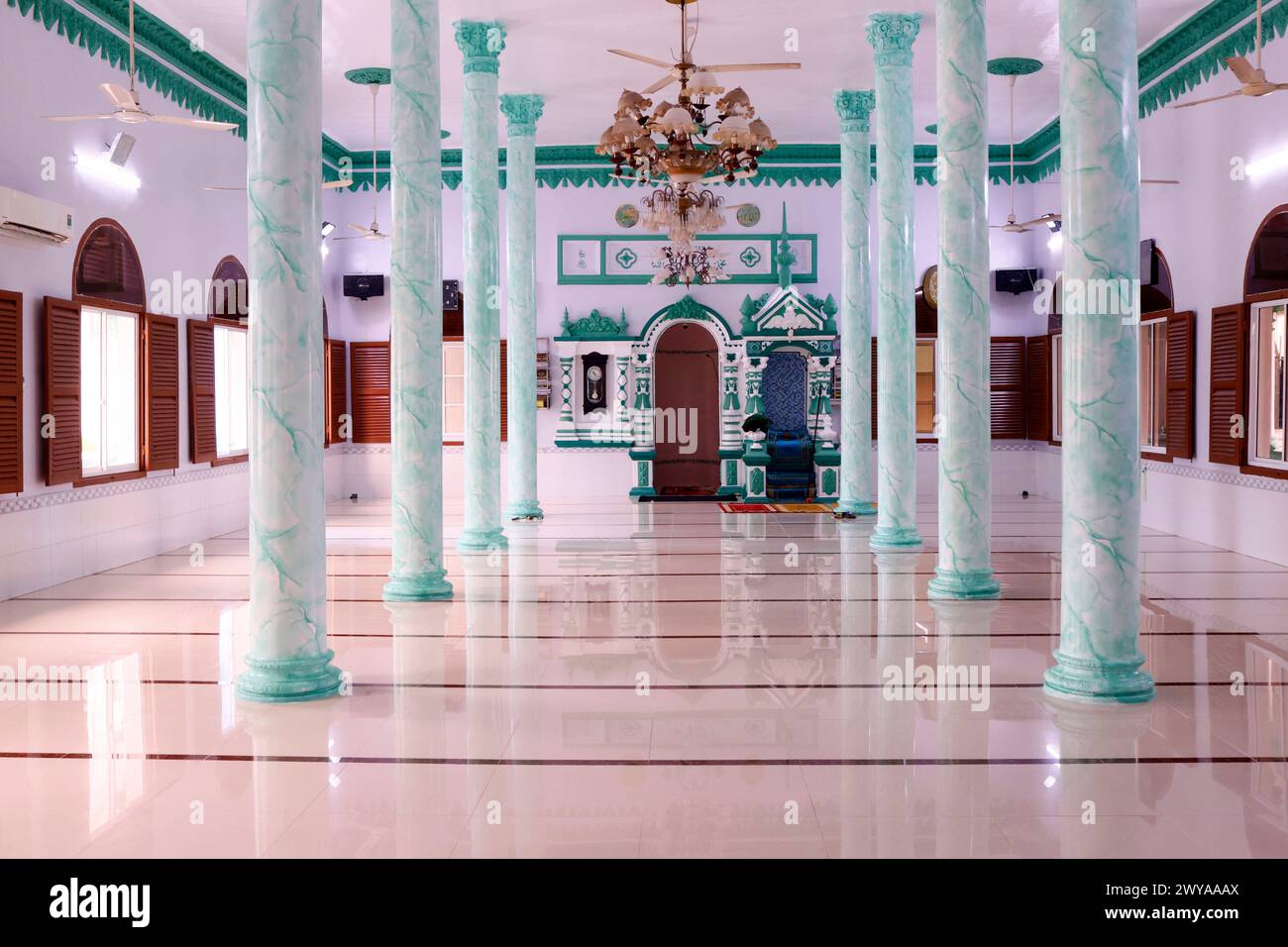 Prayer Hall with minbar and mihrab, Masjid Nia mah Mosque, Chau Doc ...
