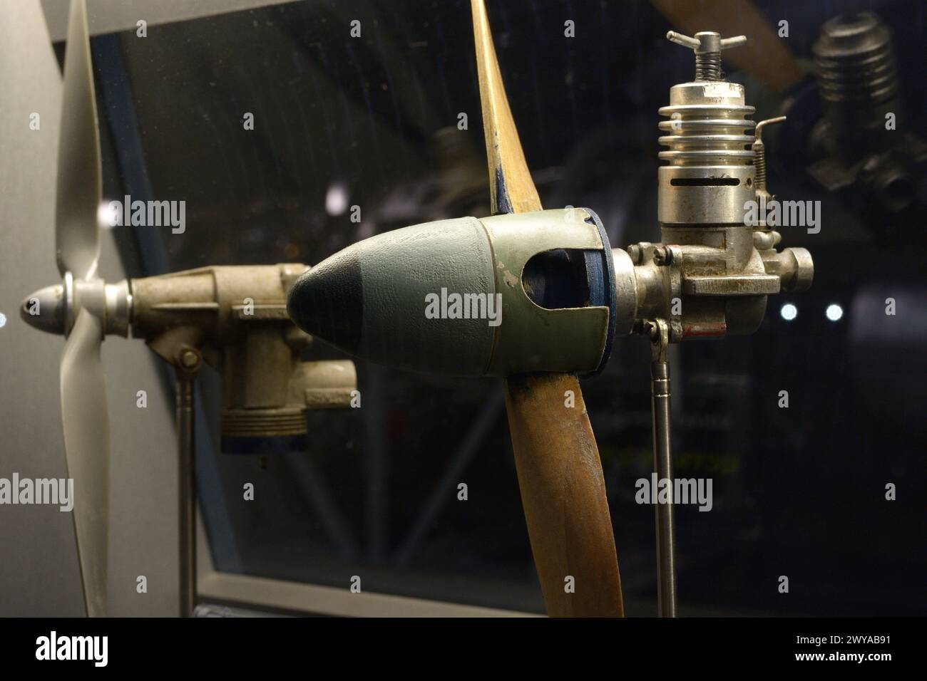 An aircraft modelling engine set on a stand Stock Photo - Alamy