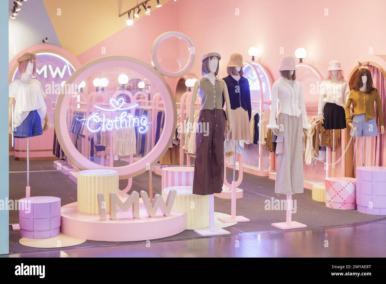 Imw logo hi-res stock photography and images - Alamy