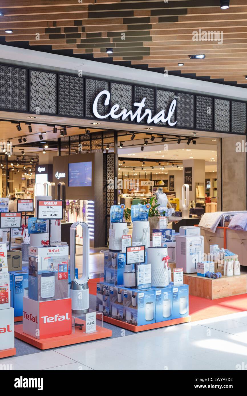 Central shop at Central shopping mall Stock Photo - Alamy