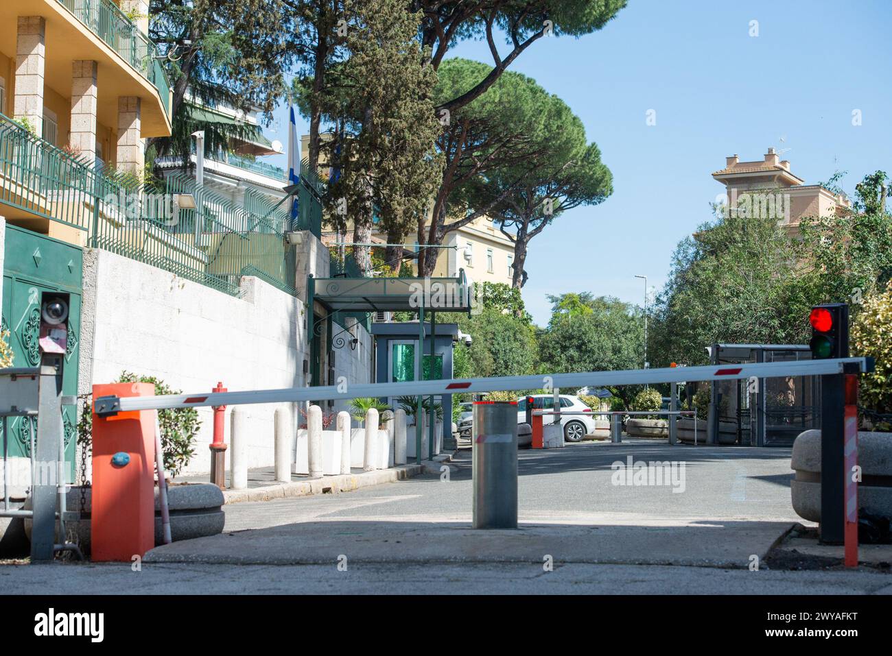 Ambasciata israeliana hi-res stock photography and images - Alamy