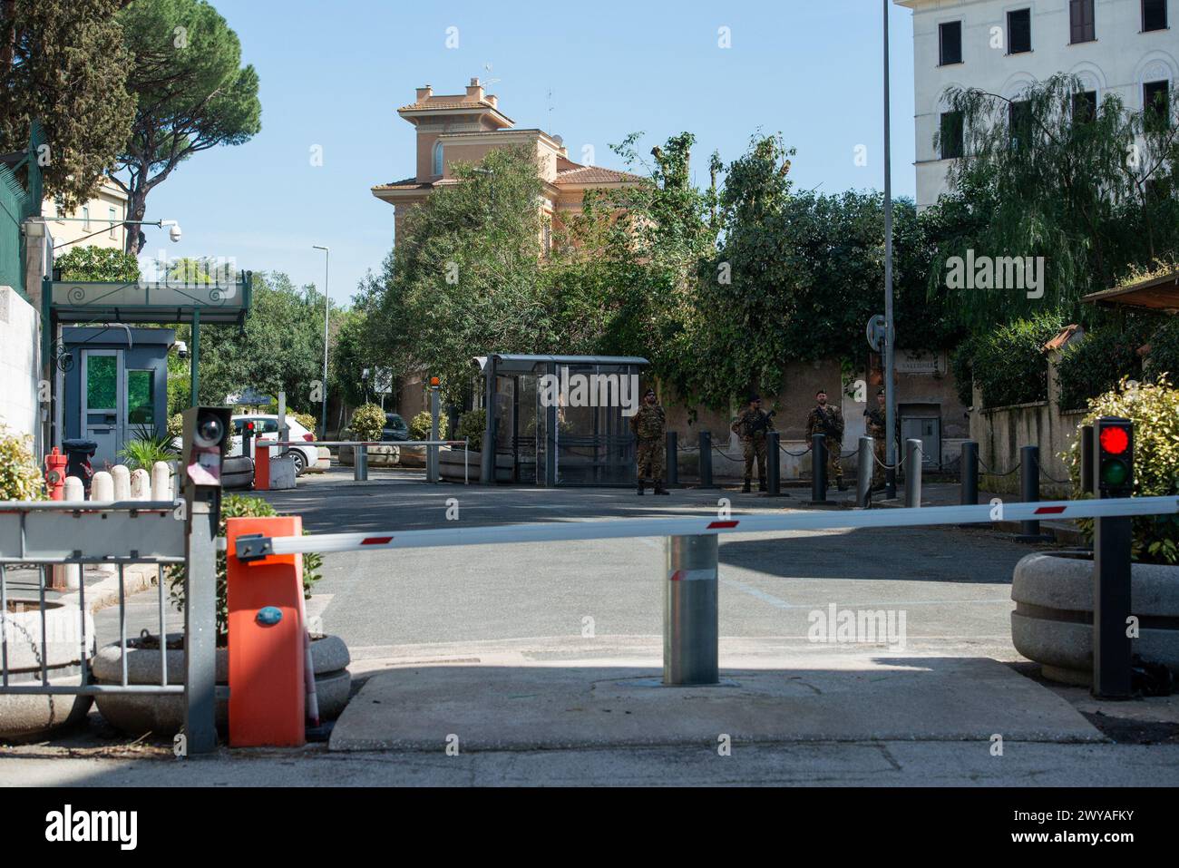 Ambasciata israeliana hi-res stock photography and images - Alamy