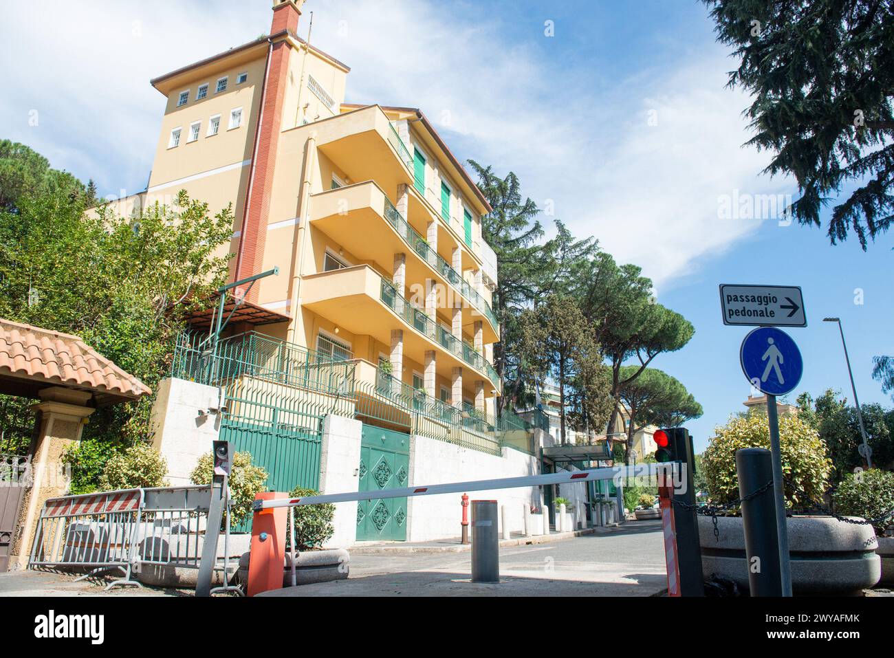 Ambasciata israeliana hi-res stock photography and images - Alamy