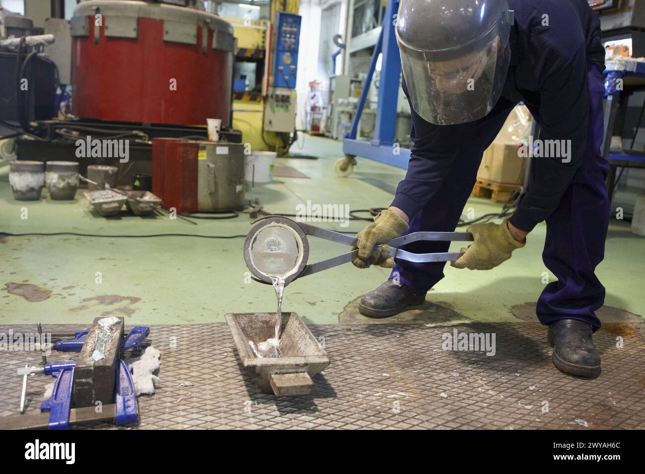 Induction furnace used to melt aluminium, study of composite materials ...