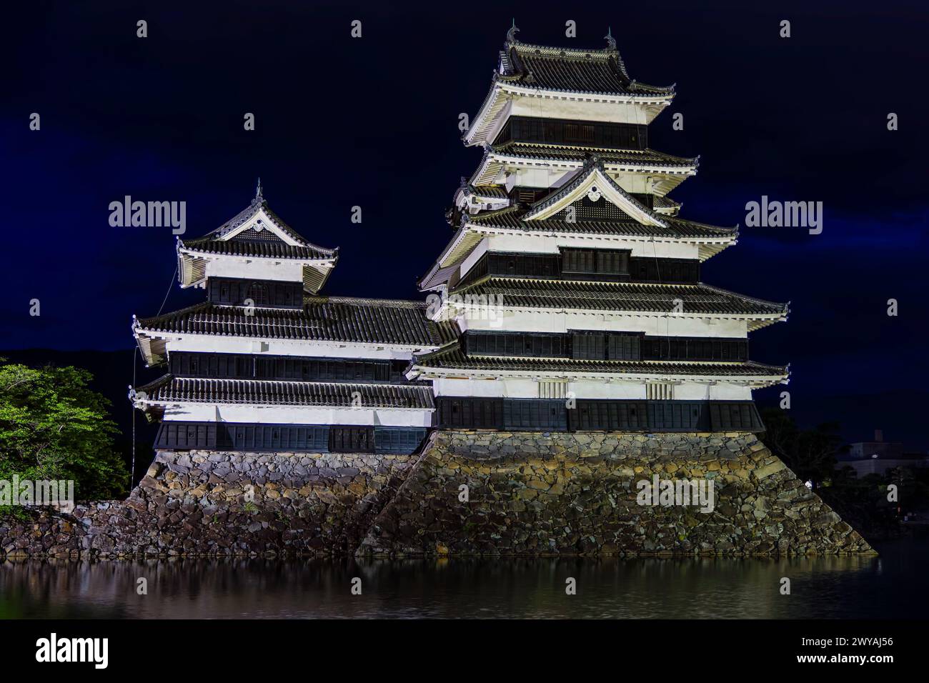 Ancient Japanese Castle at night (Matsumoto, Nagano Stock Photo - Alamy