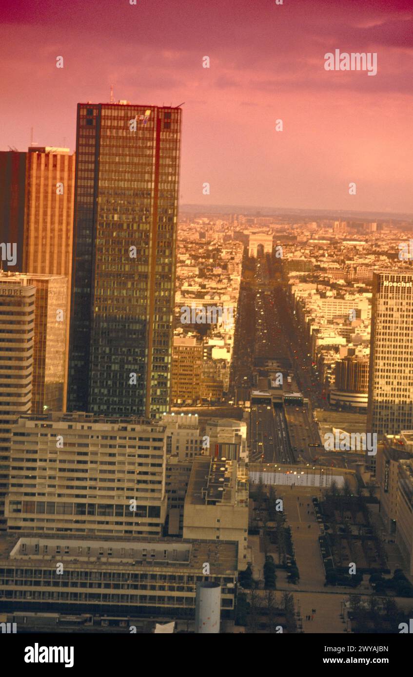 Aerial shot paris la defense hi-res stock photography and images - Alamy