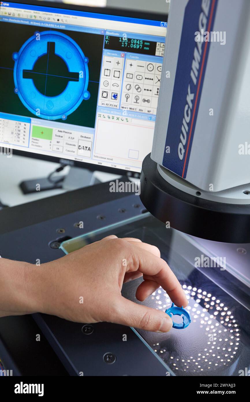 Quick image. Vision System for non-contact measurement. Technical ...