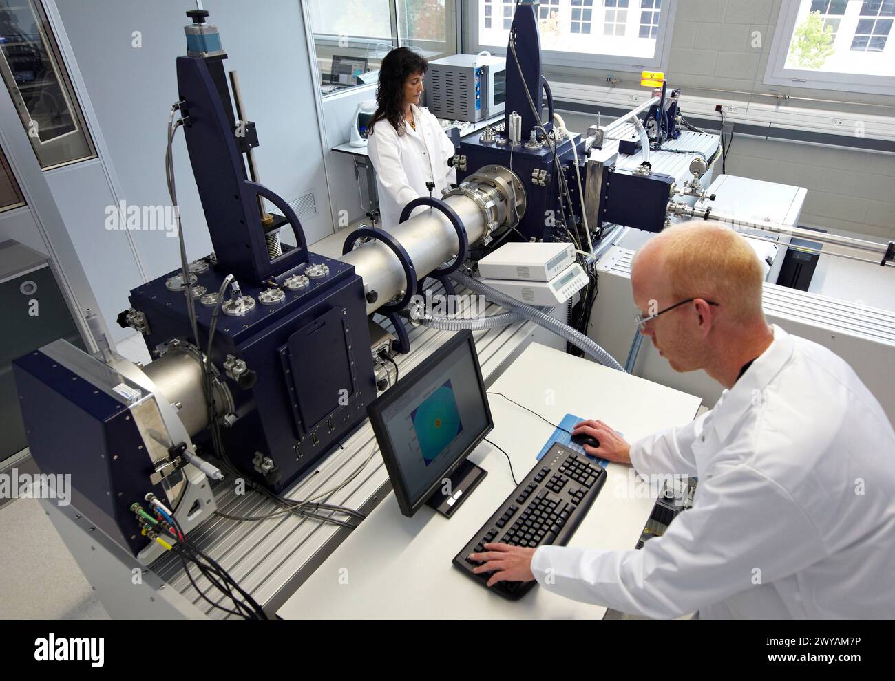 SAXS (Small-angle X-ray scattering), Materials Physics Center is a joint center of the Spanish ...