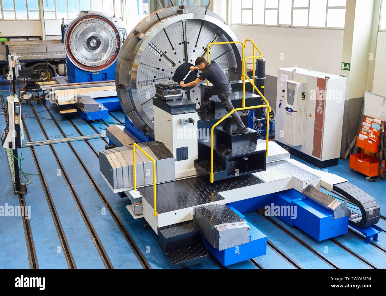 Machining Centre, CNC, Horizontal turning and Milling lathe. Design ...