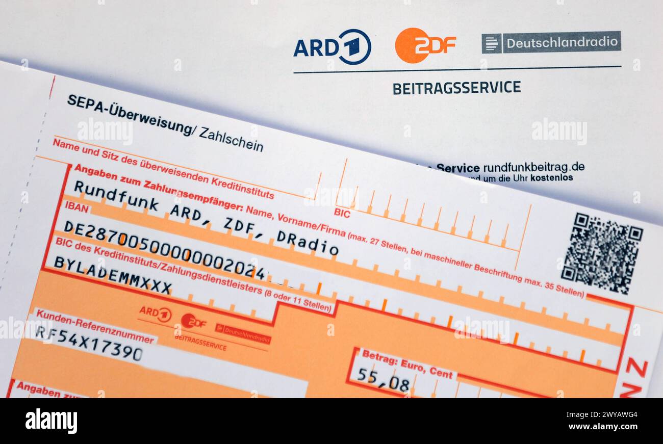 Letter slip hi-res stock photography and images - Alamy