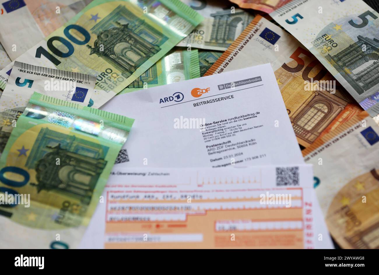 Gez letter hi-res stock photography and images - Alamy