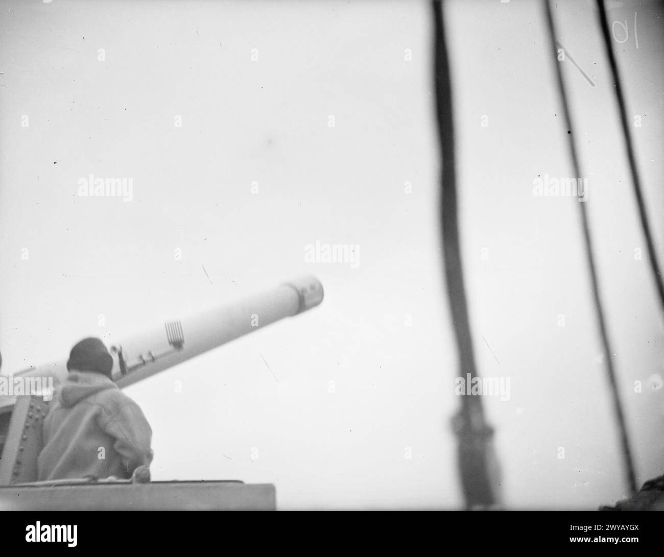 4 7 anti aircraft gun hi-res stock photography and images - Alamy