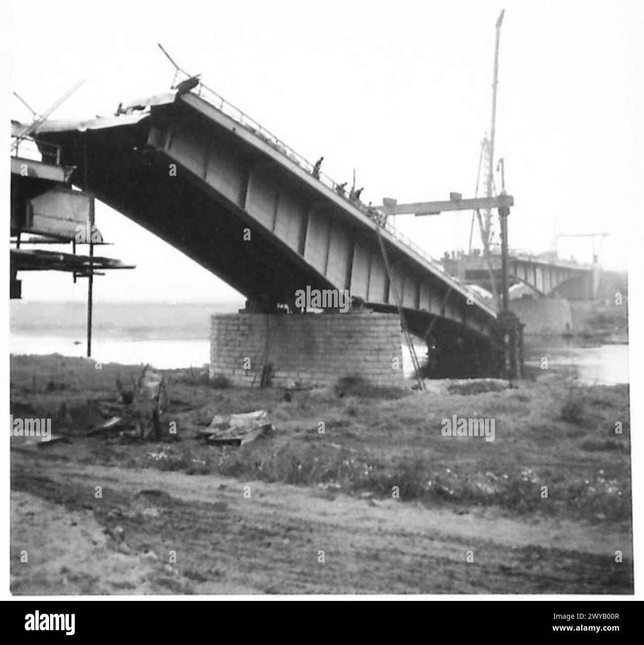 Lifting bridges Cut Out Stock Images & Pictures - Alamy