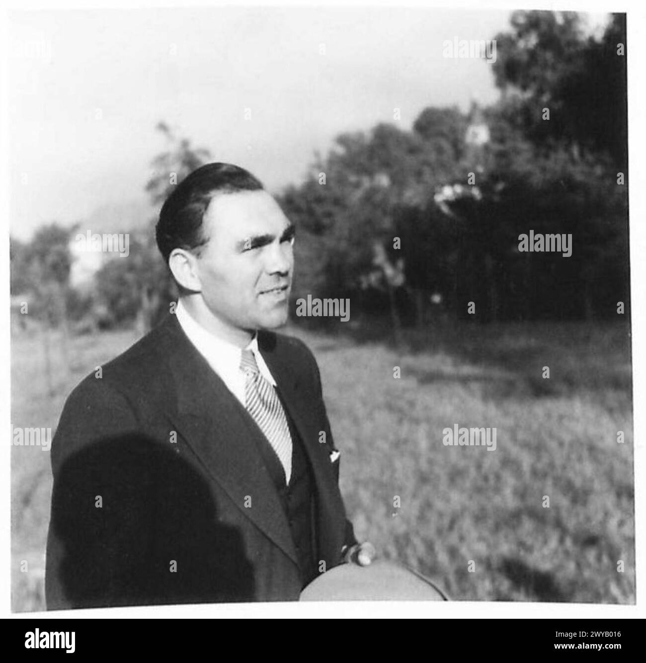 Studio portrait british army hi-res stock photography and images - Alamy