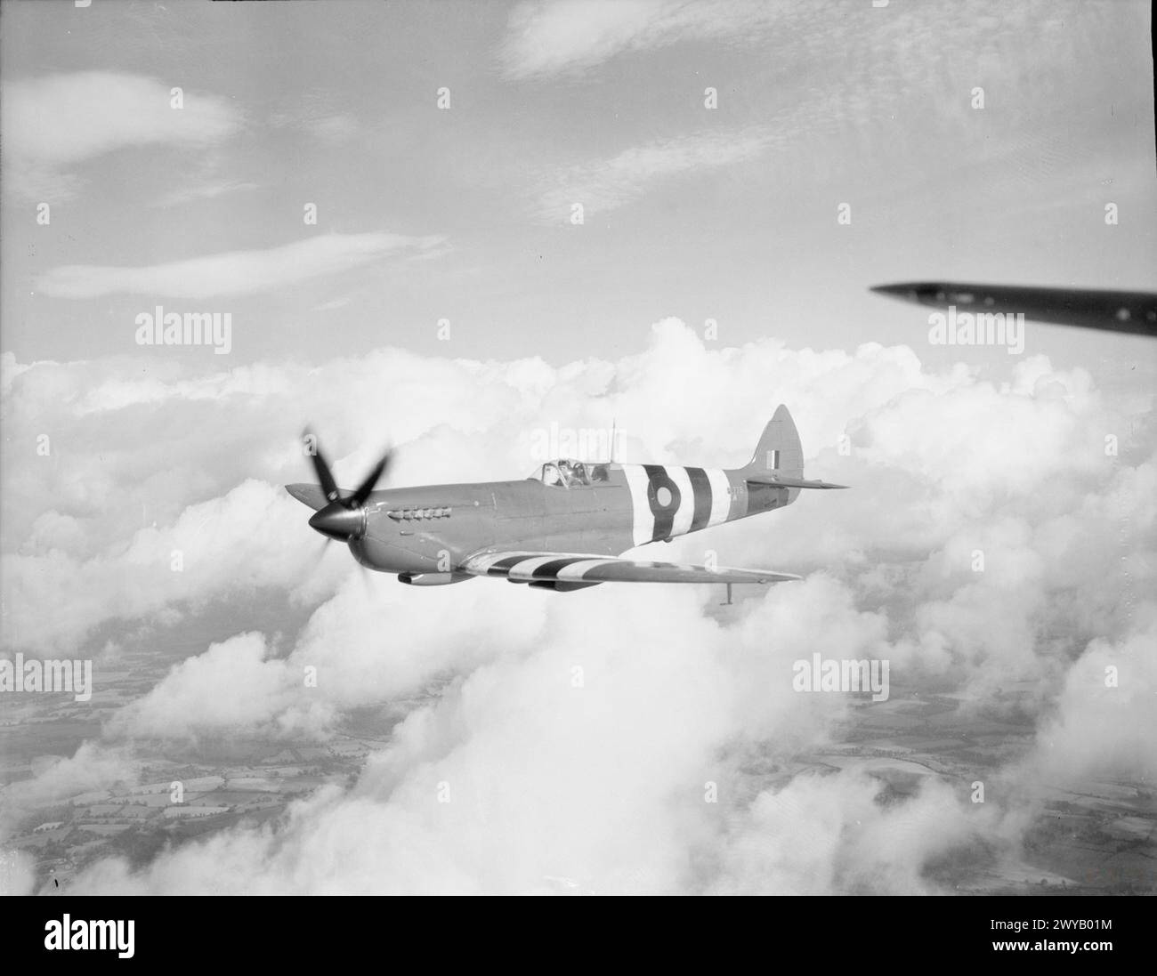 AIRCRAFT OF THE ROYAL AIR FORCE, 1939-1945: SUPERMARINE SPITFIRE ...