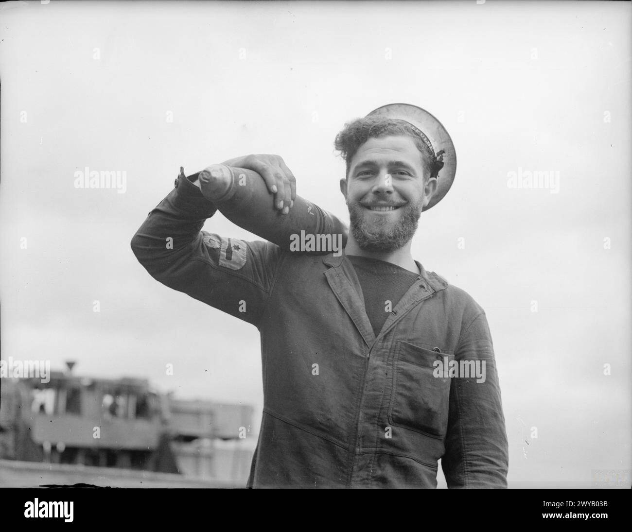 TYPES OF SEAMEN. 1940, ON BOARD HMS REPULSE DURING HER REFIT. - This ...