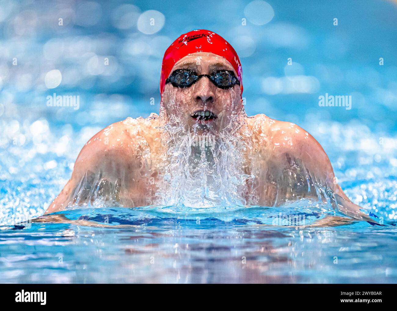 Mens open 400m freestyle hi-res stock photography and images - Alamy