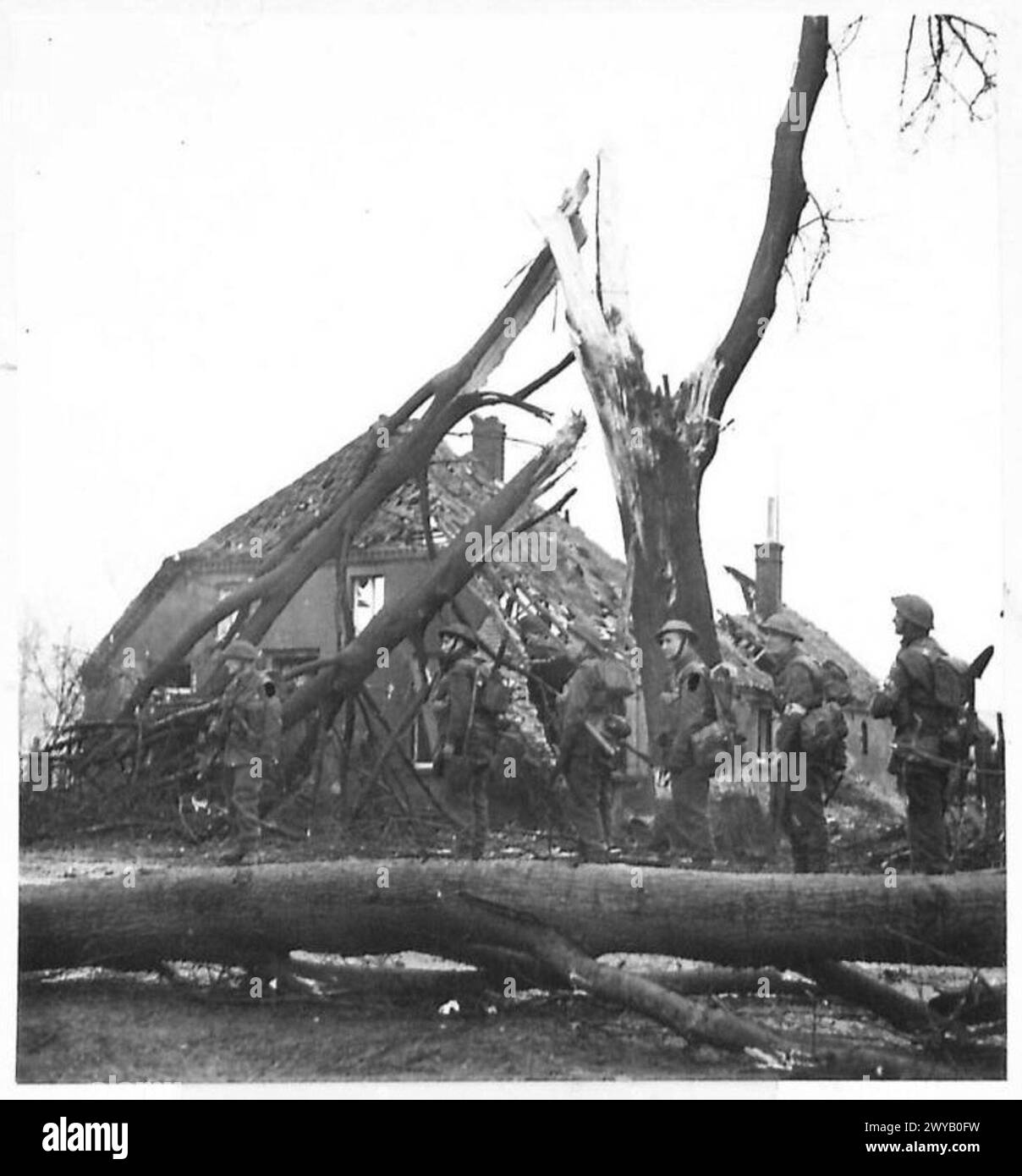 BRITISH TROOPS ENTER AND OCCUPY KLEVE - Original wartime caption ...