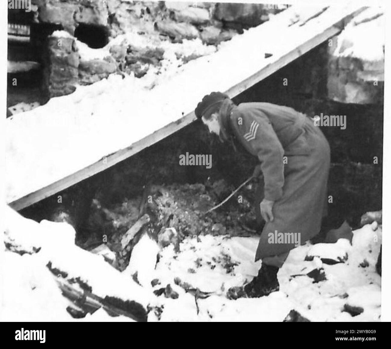 GERMAN ATROCITIES AT BANDE, BELGIUM - Original wartime caption: Sjt. W ...