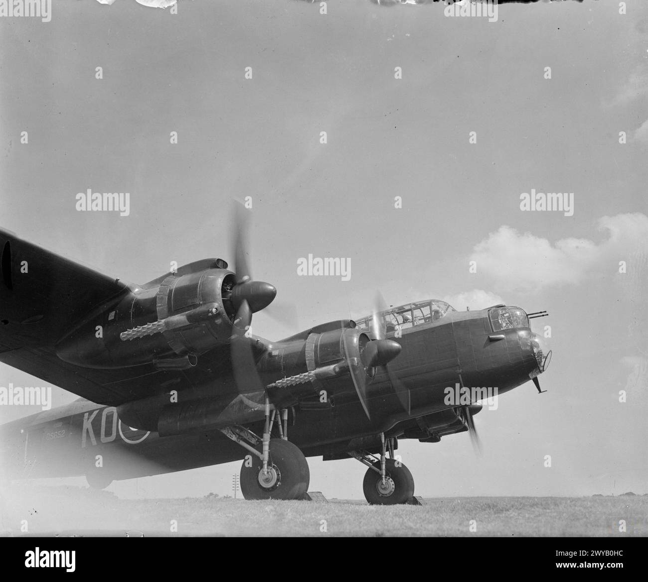 Bristol hercules engines hi-res stock photography and images - Alamy