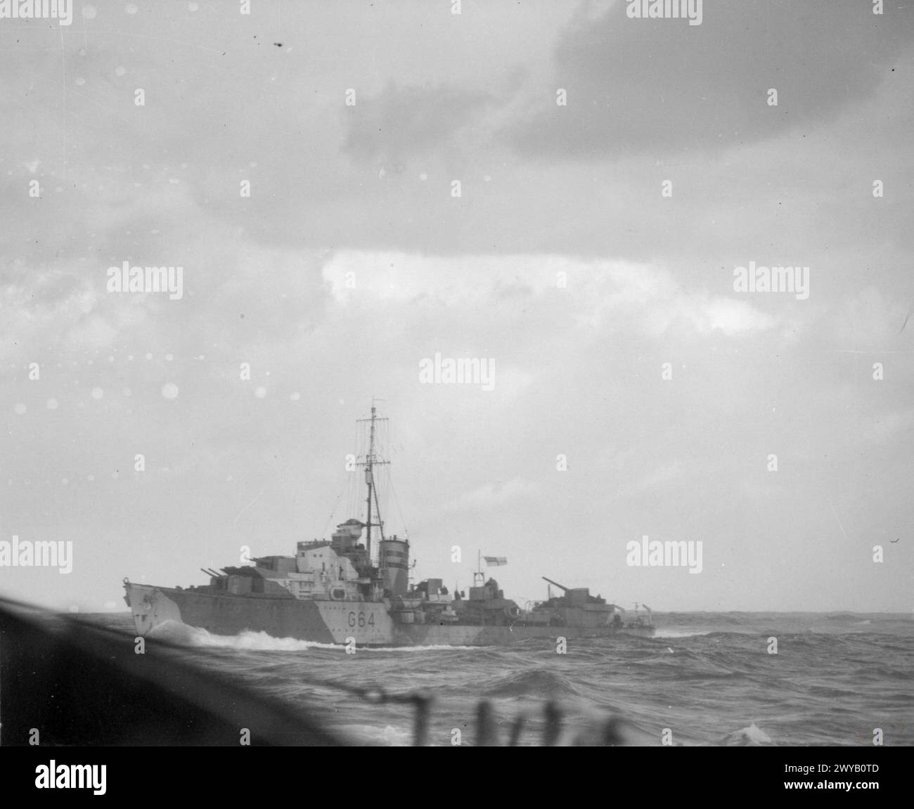 ANTI-SUBMARINE PATROL. 25 DECEMBER 1941, ON BOARD THE DUTCH DESTROYER ...