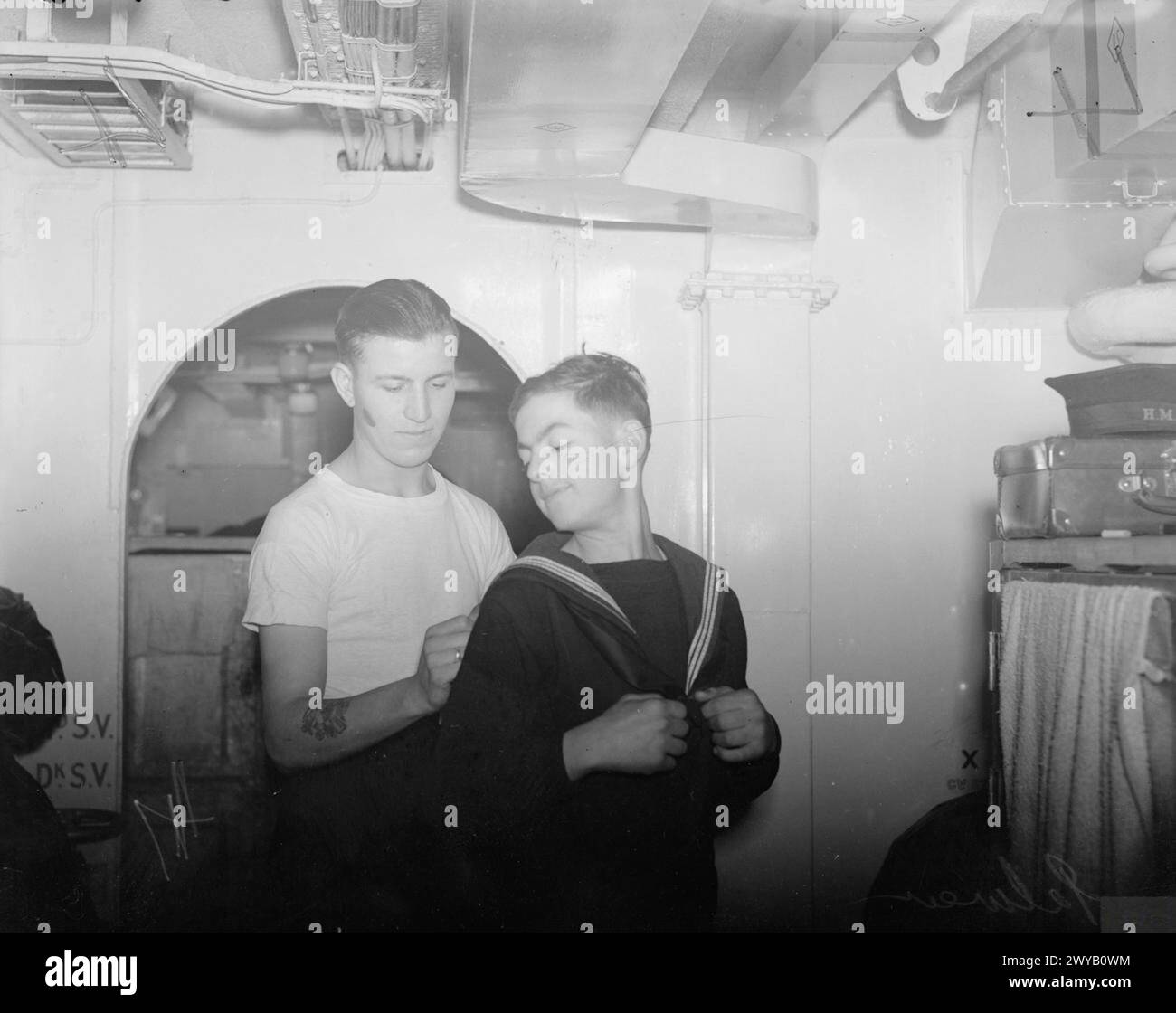Rosyth naval base hi-res stock photography and images - Alamy