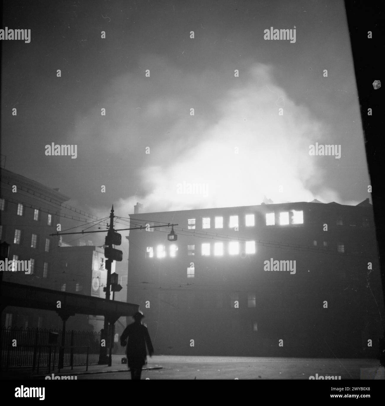 Luftwaffe december 1940 fire hi-res stock photography and images - Alamy