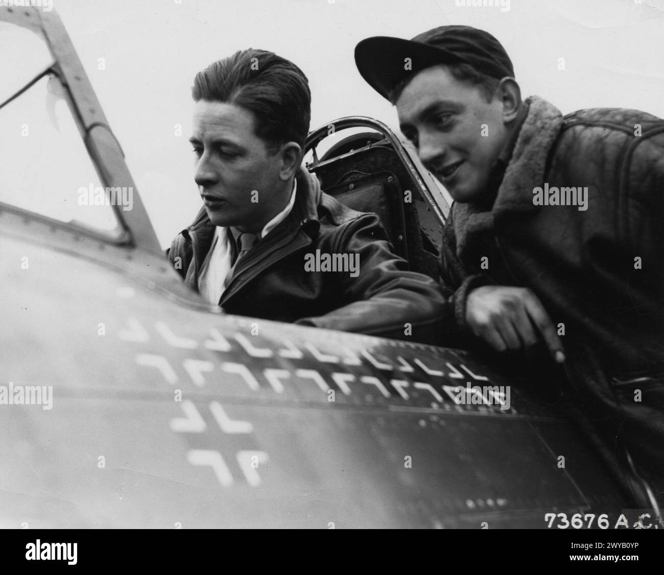 UNITED STATES EIGHTH AIR FORCE IN BRITAIN, 1942-1945 - Lieutenant Duane ...