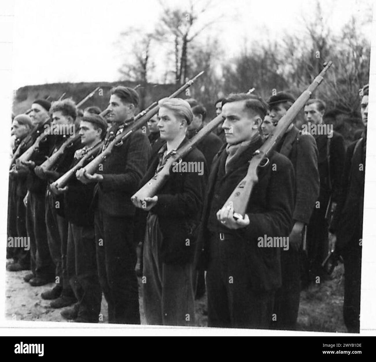 DUTCH UNDERGROUND MOVEMENT JOINS THE BRITISH ARMY - Original wartime ...