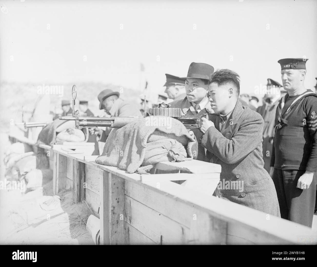 GUNNERY SCHOOL FOR INTER-ALLIED MERCHANT SEAMEN. 1 AND 2 APRIL 1942 ...