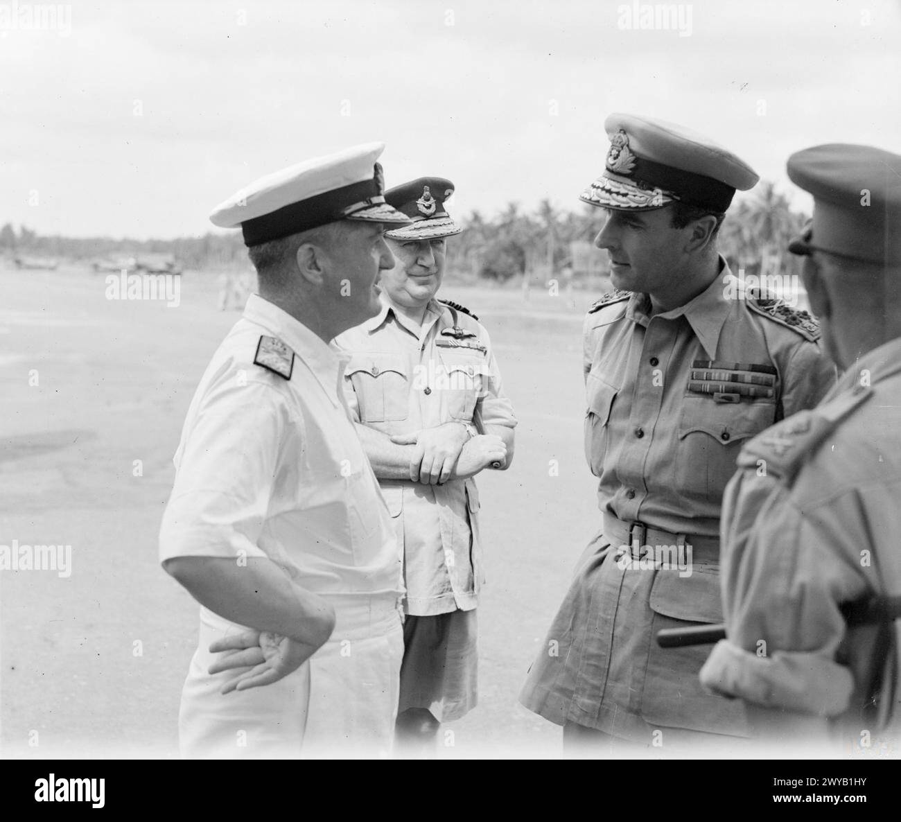 Burma 1944 lord louis mountbatten hi-res stock photography and images ...