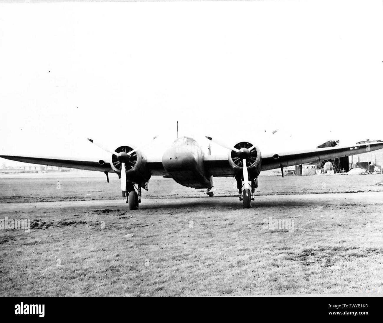 Nose guns hi-res stock photography and images - Alamy