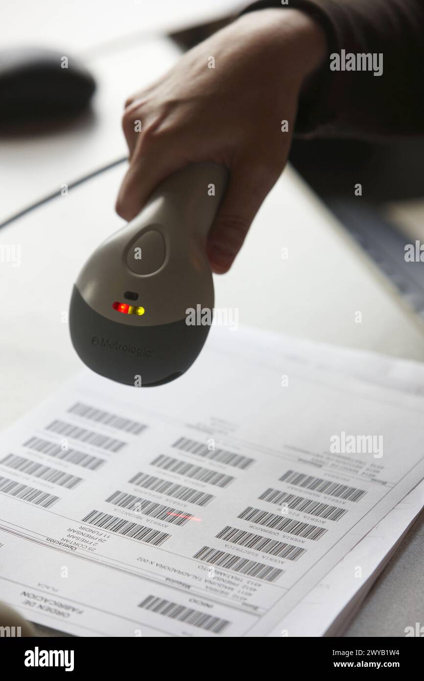 Identifying documents hi-res stock photography and images - Alamy