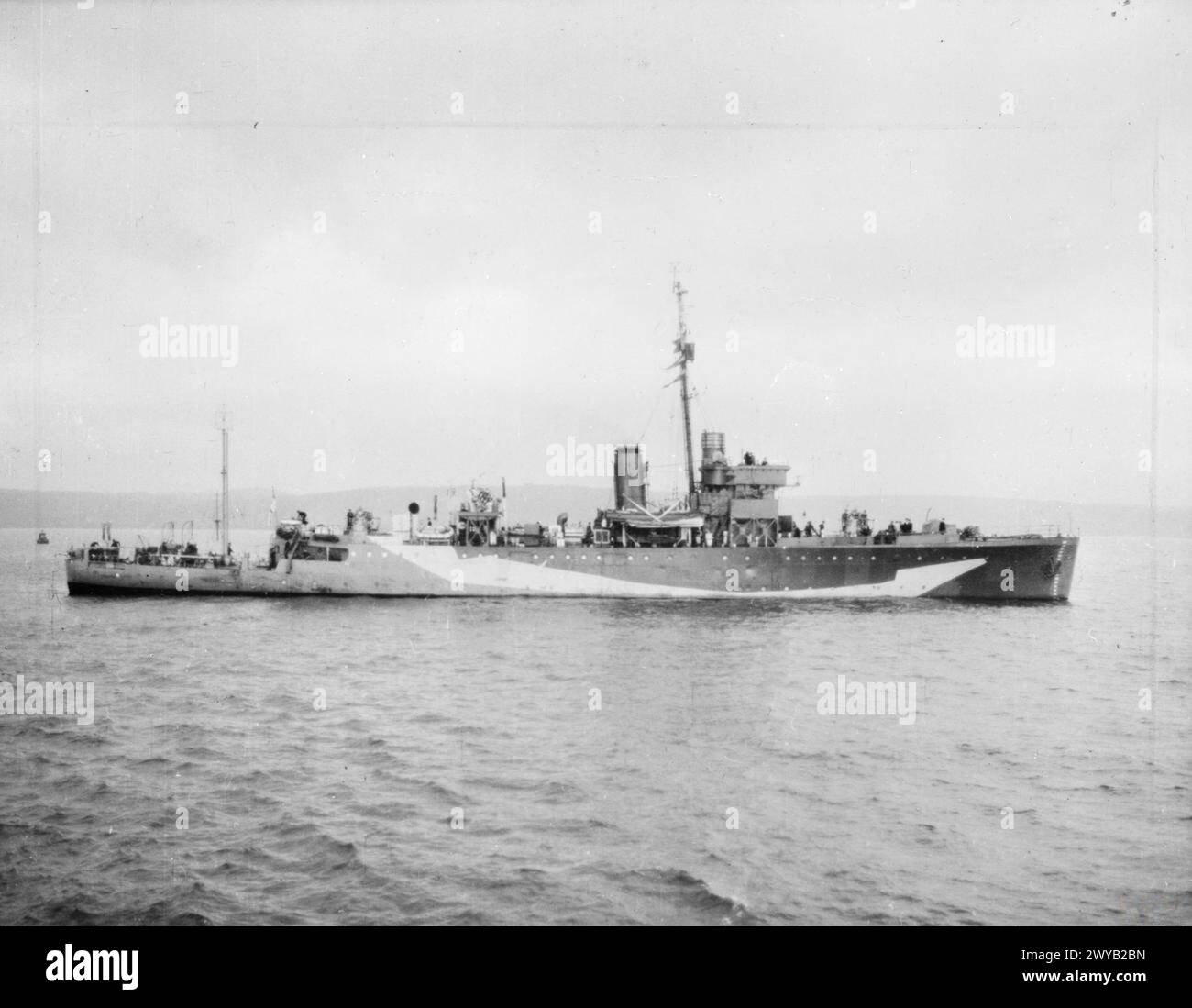 HMS HASTINGS, BRITISH SLOOP, ESCORT AND TARGET VESSEL. DECEMBER 1942 ...