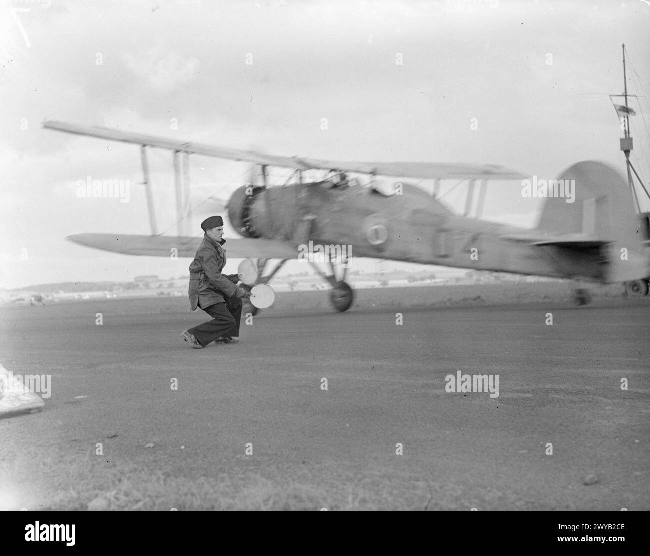 Landing signal officer station hi-res stock photography and images - Alamy