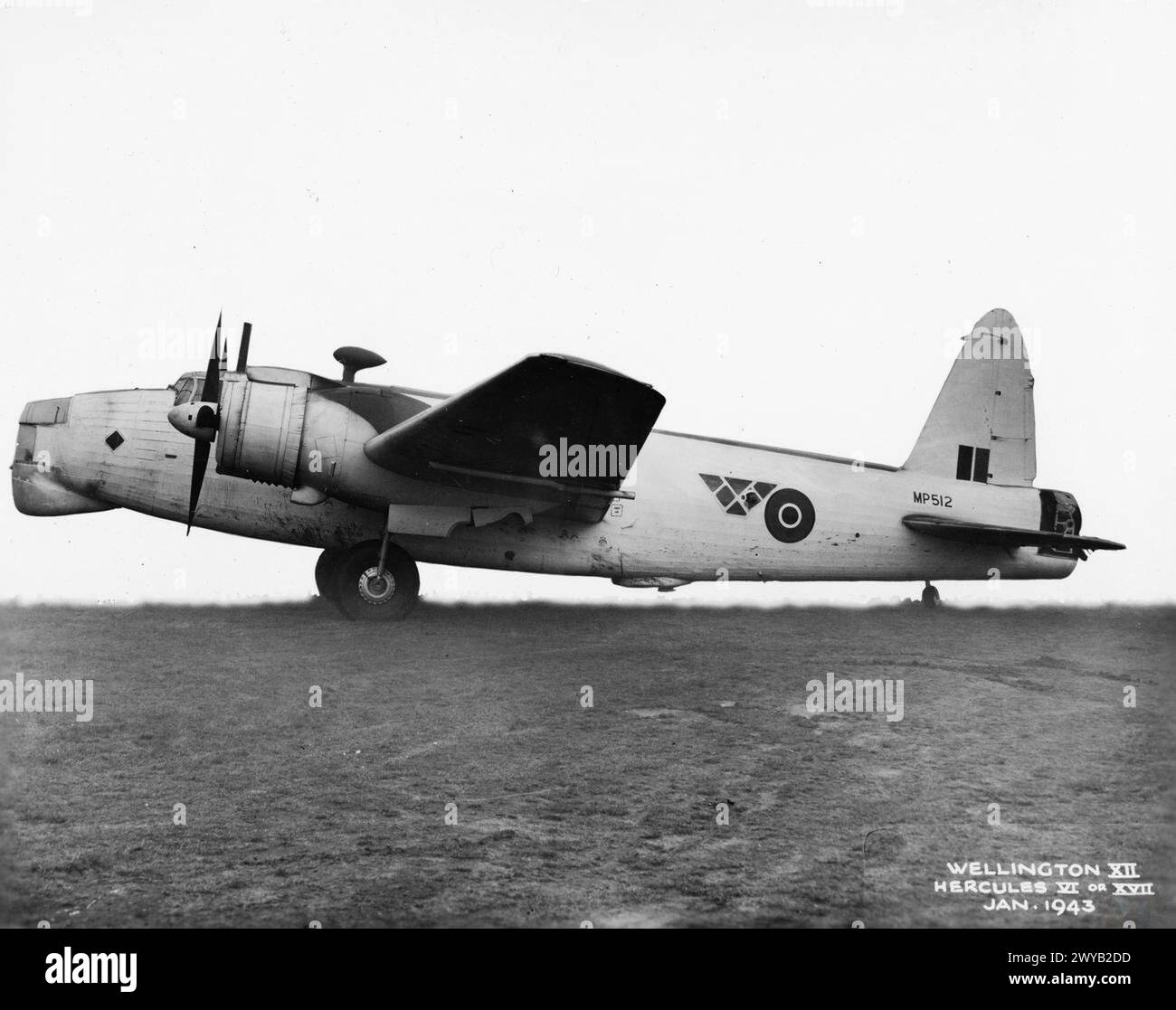 AIRCRAFT OF THE ROYAL AIR FORCE 1939-1945: VICKERS WELLINGTON ...