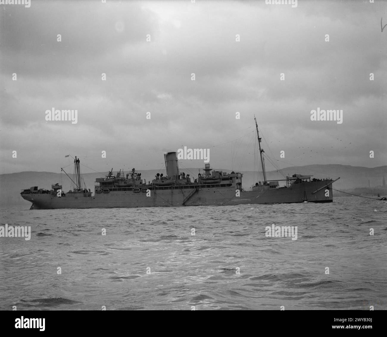 HMS CAVINA, BRITISH OCEAN BOARDING VESSEL. 10 DECEMBER 1941, GREENOCK ...