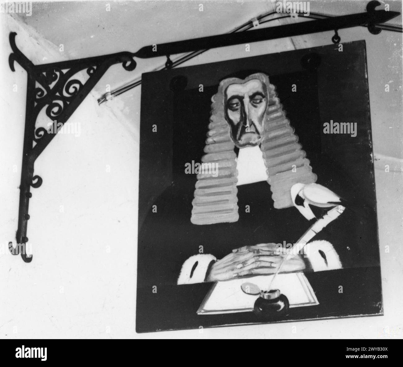 Hms doris hi-res stock photography and images - Alamy