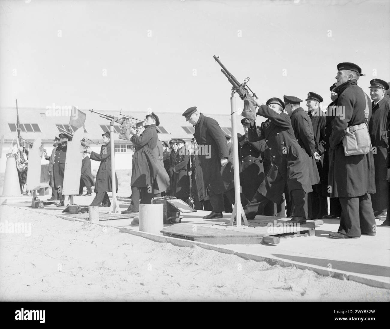 GUNNERY SCHOOL FOR INTER-ALLIED MERCHANT SEAMEN. 1 AND 2 APRIL 1942 ...