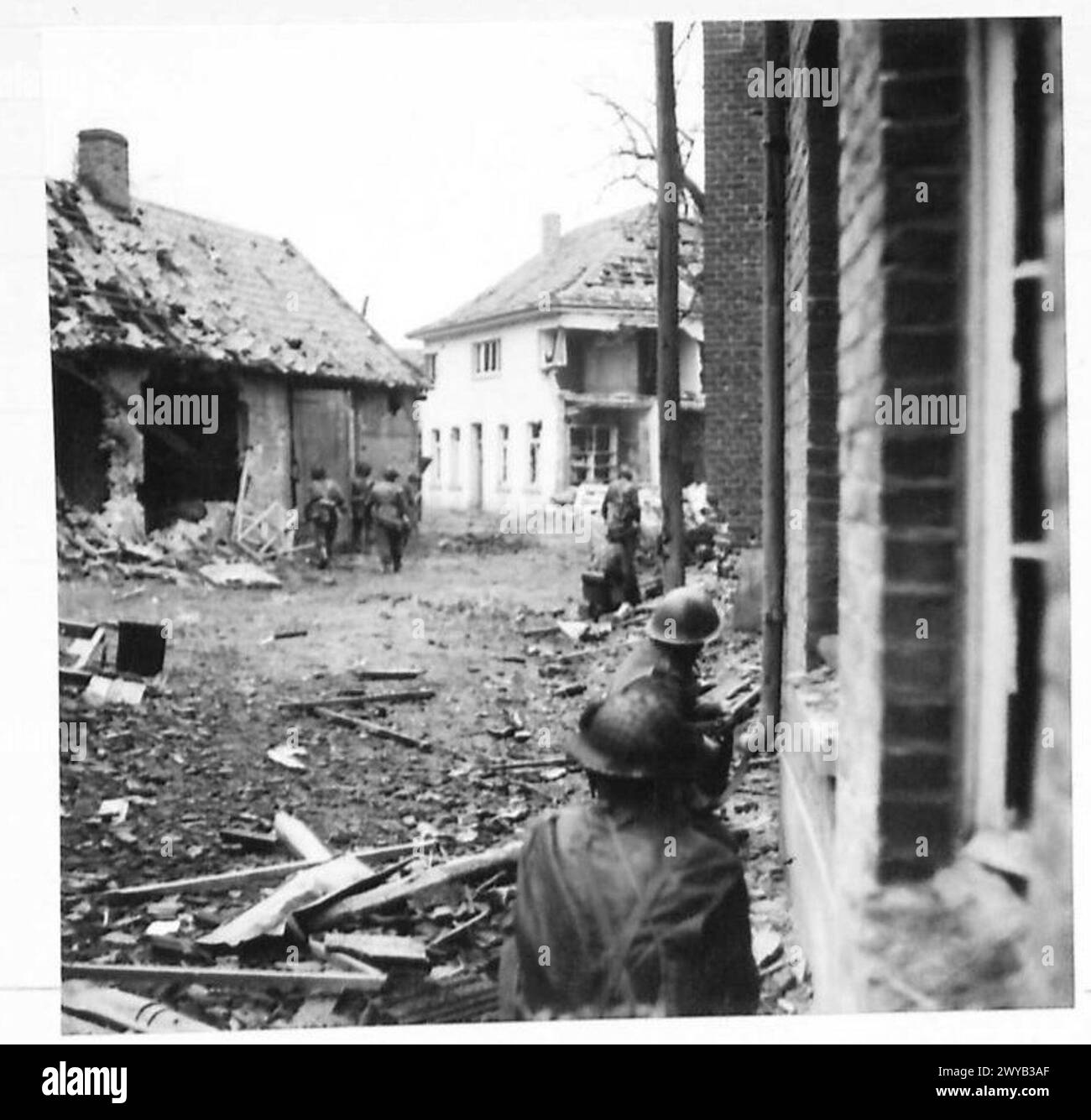 2ND ARMY CONTINUE ADVANCE OVER THE RINE ATTACK ON WESEKE - Original ...