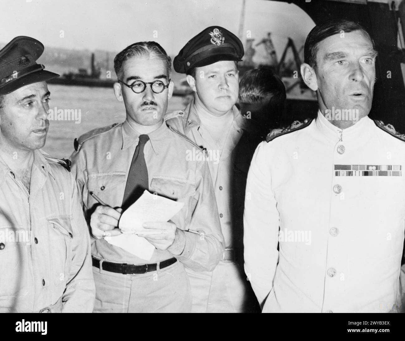 WITH HMS KING GEORGE V IN THE PACIFIC. MARCH 1945, SYDNEY, AUSTRALIA ...