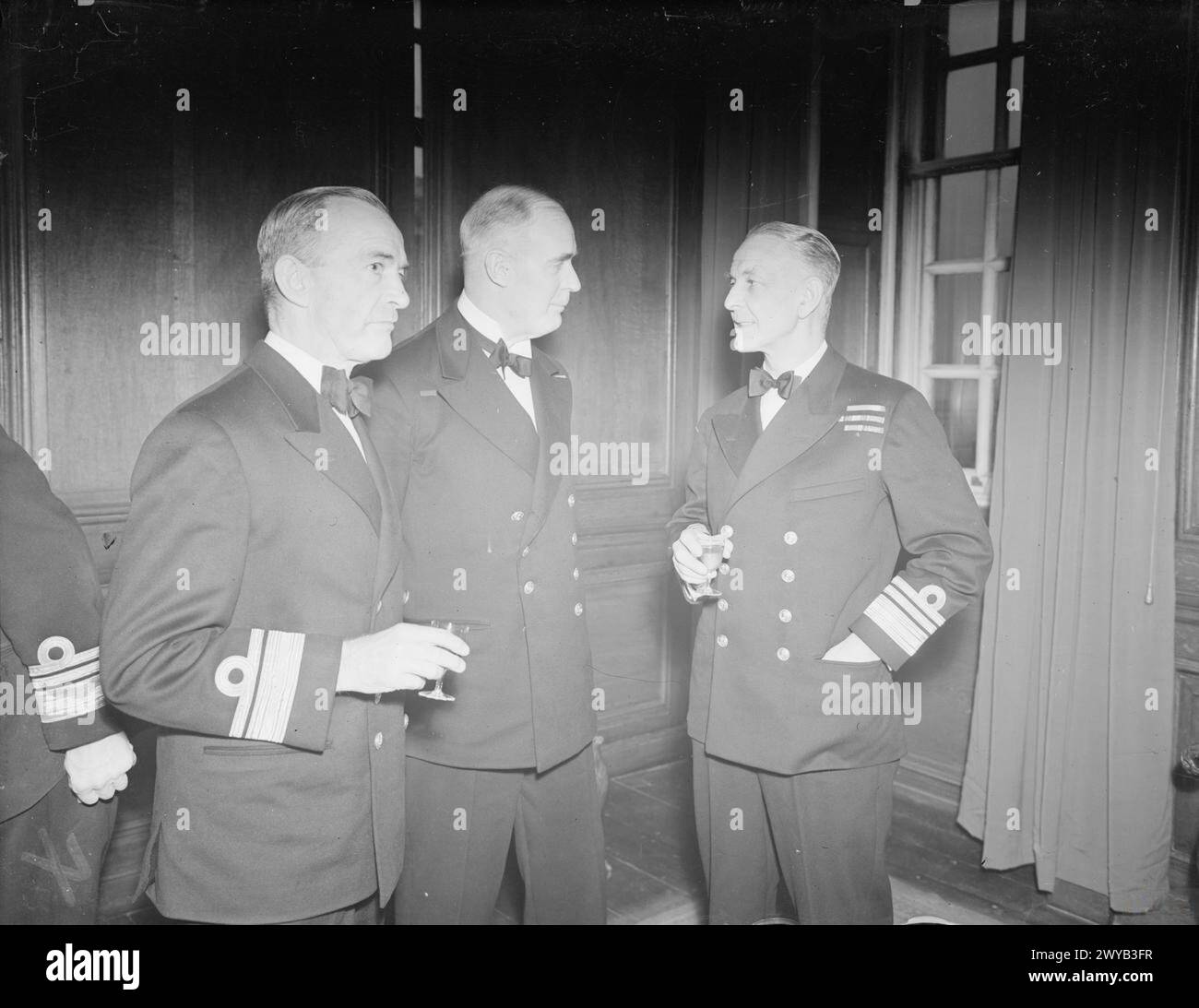 DINNER TO COLONEL KNOX AT GREENWICH COLLEGE. 23 SEPTEMBER 1943. A ...