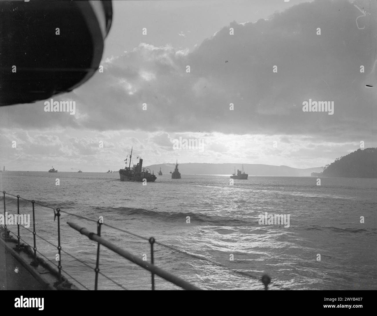 SCENES ON BOARD A DESTROYER. 1940, ON BOARD HMS KELVIN. - At sunset the ...