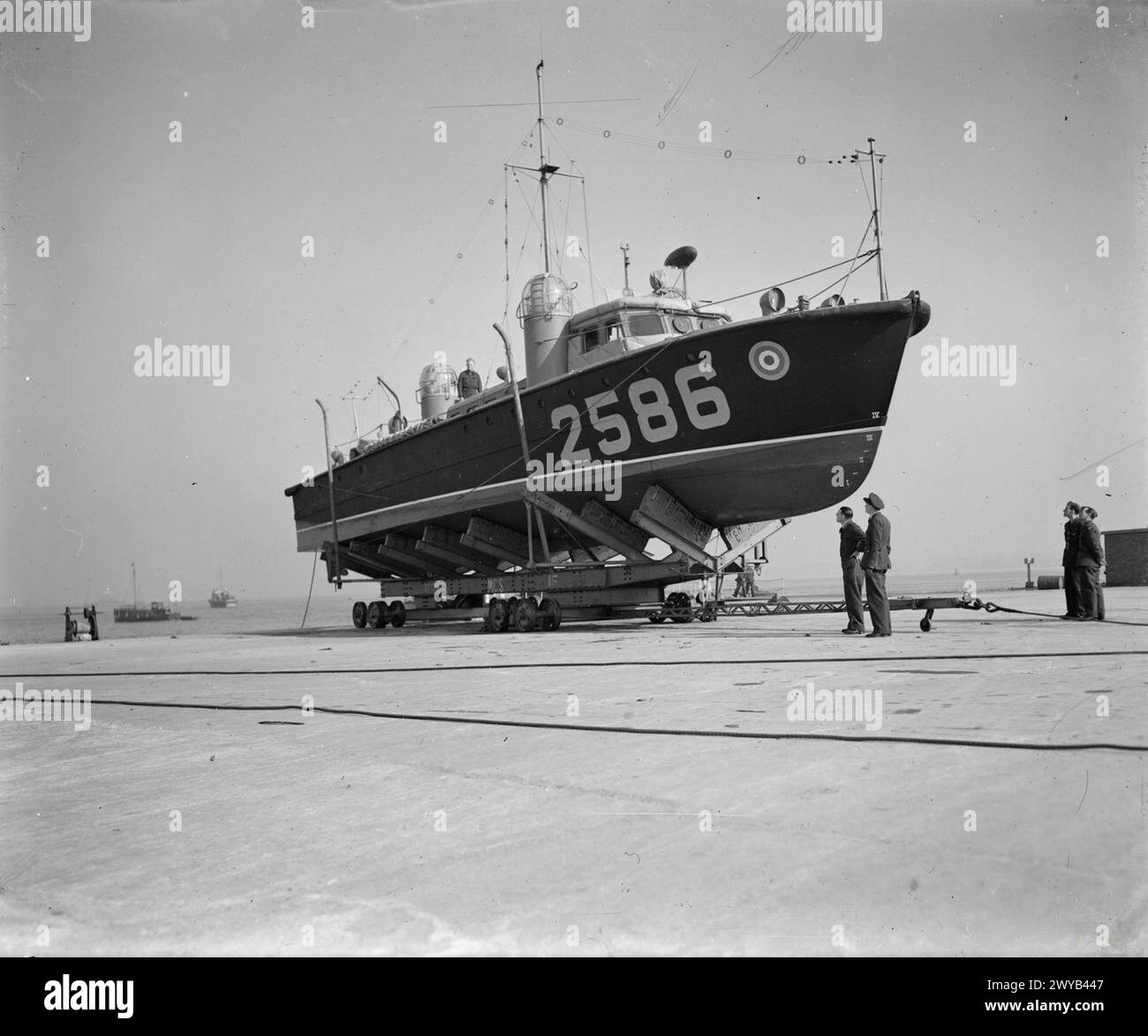 ROYAL AIR FORCE MARINE BRANCH, 1939-1945. - 67-ft Thornycroft High ...