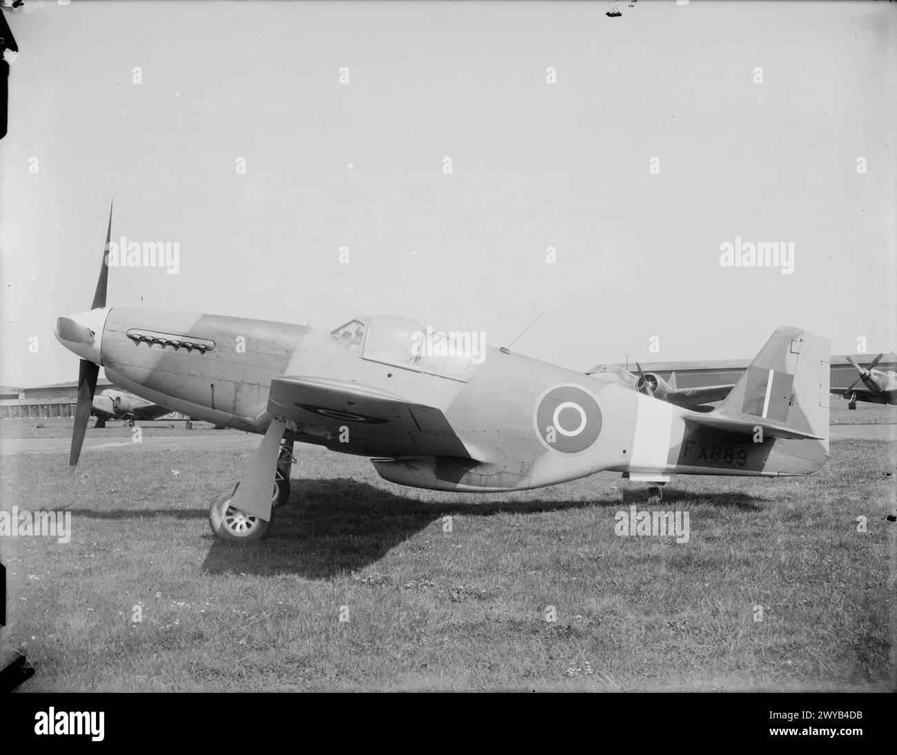 AMERICAN AIRCRAFT IN ROYAL AIR FORCE SERVICE 1939-1945: NORTH AMERICAN ...