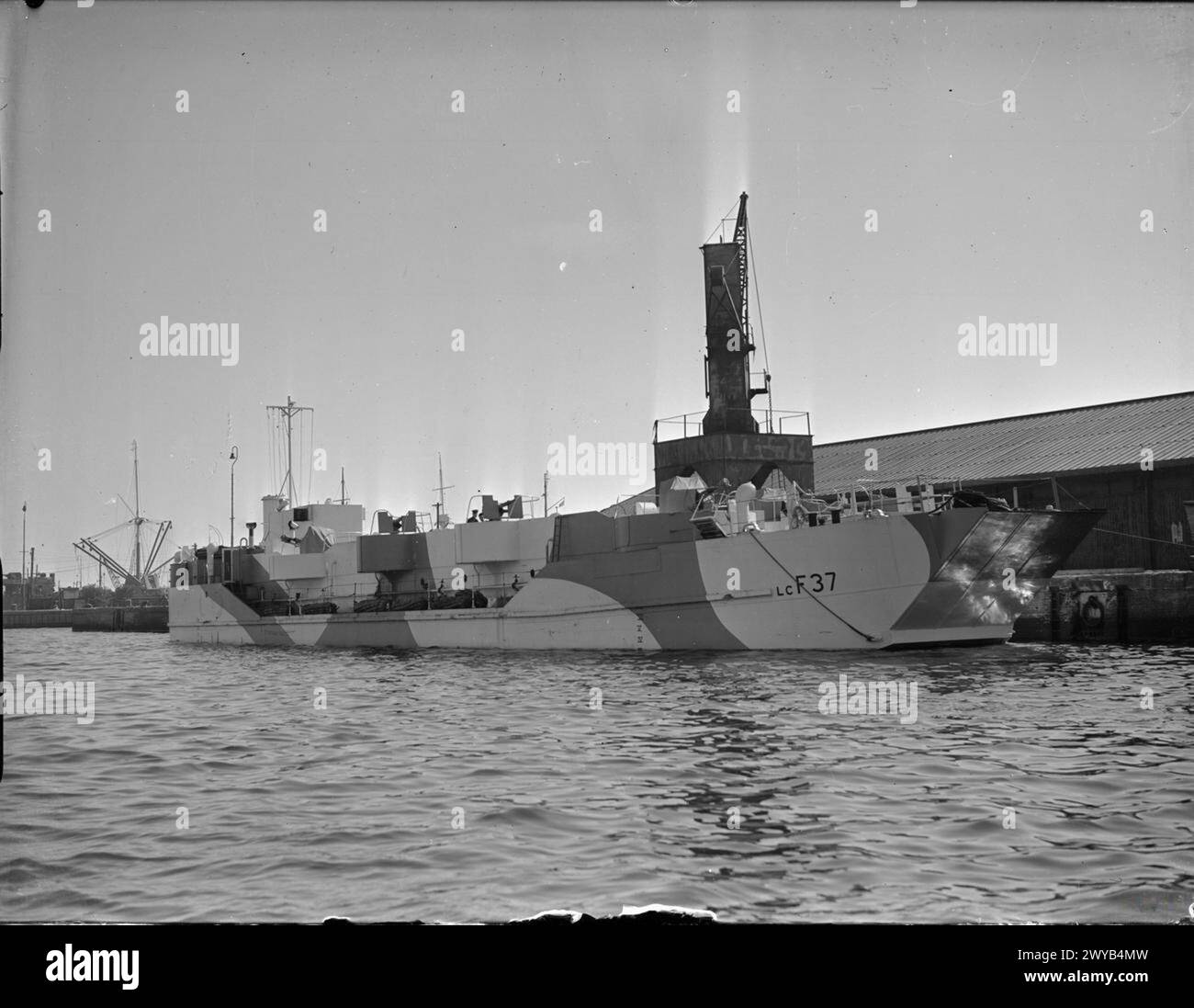 THE ROYAL NAVY DURING THE SECOND WORLD WAR - Landing Craft (Flak) 37 ...