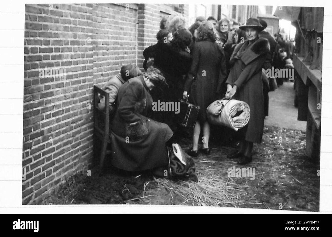 ROUND UP OF DUTCH COLLABORATORS AND SUSPECTS FROM NIJMEGEN. - Original ...
