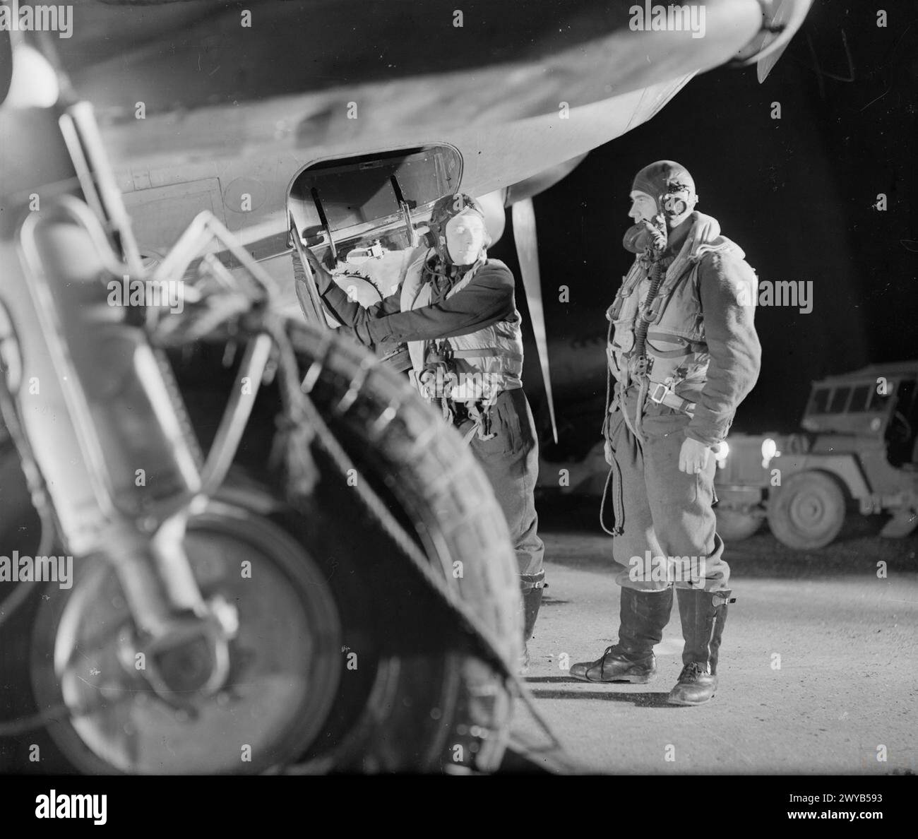 Pilot and navigator of a De Havilland Mosquito PR Mark XVI, No. 140 ...