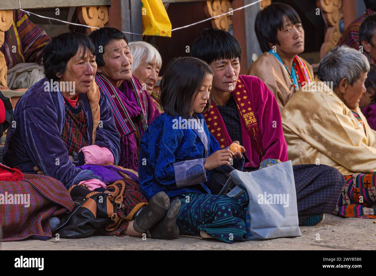 Himalayan clothes detail hi-res stock photography and images - Alamy
